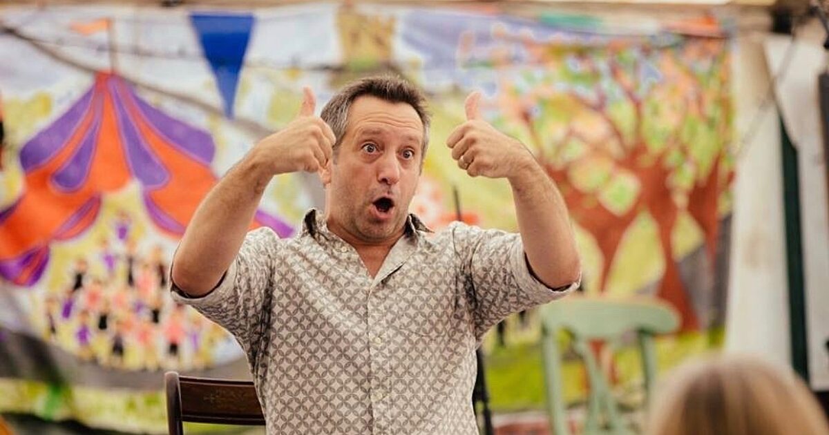 Bluecoat | Storytelling and Songs with Robin Simpson